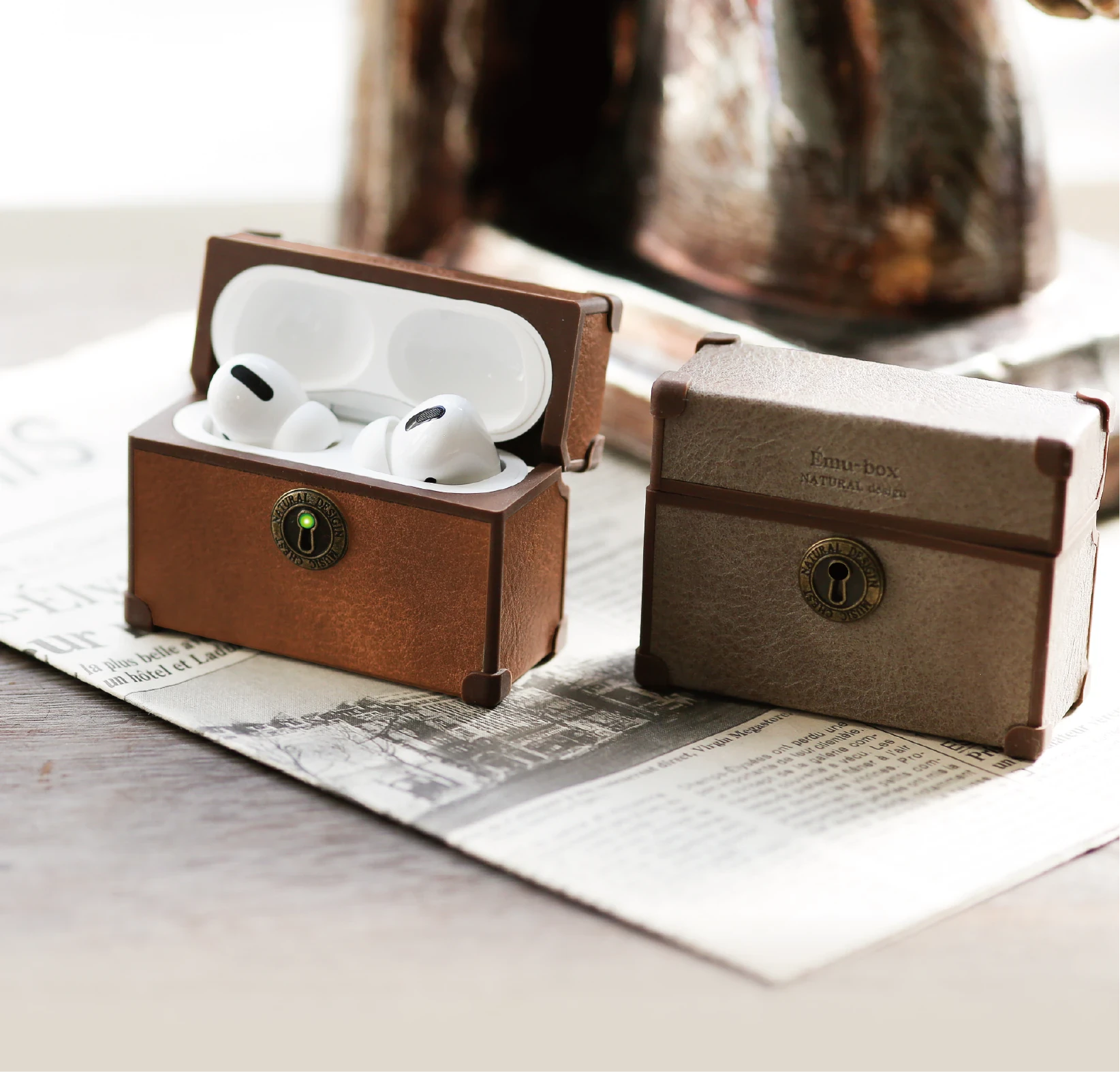 AirPods Pro専用ケース Emu-box｜レトロモダンデザイン＆120%楽しむ『遊べるケース』- NATURAL fun